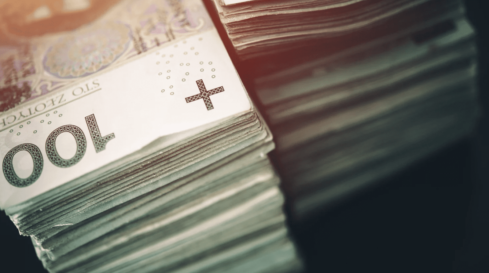 Rząd proponuje podniesienie płacy minimalnej w 2026 r. Związki chcą więcej